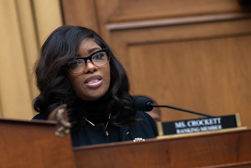 Rep. Jasmine Crockett drops bid for top House oversight spot | The Texas Tribune